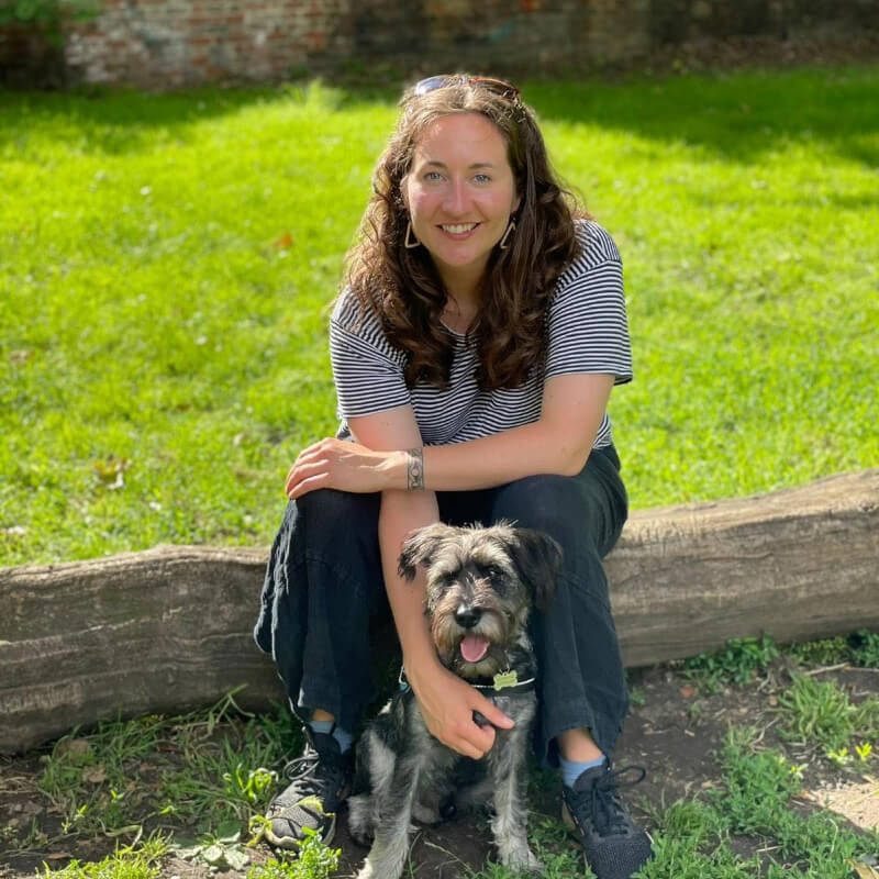 Emily Perry - More Than Therapy | Vind-een-Therapeut.nl